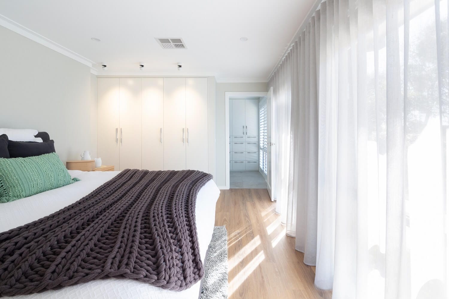 Crowder Circuit Stirling Townhouse Residence - Archertec Interiors