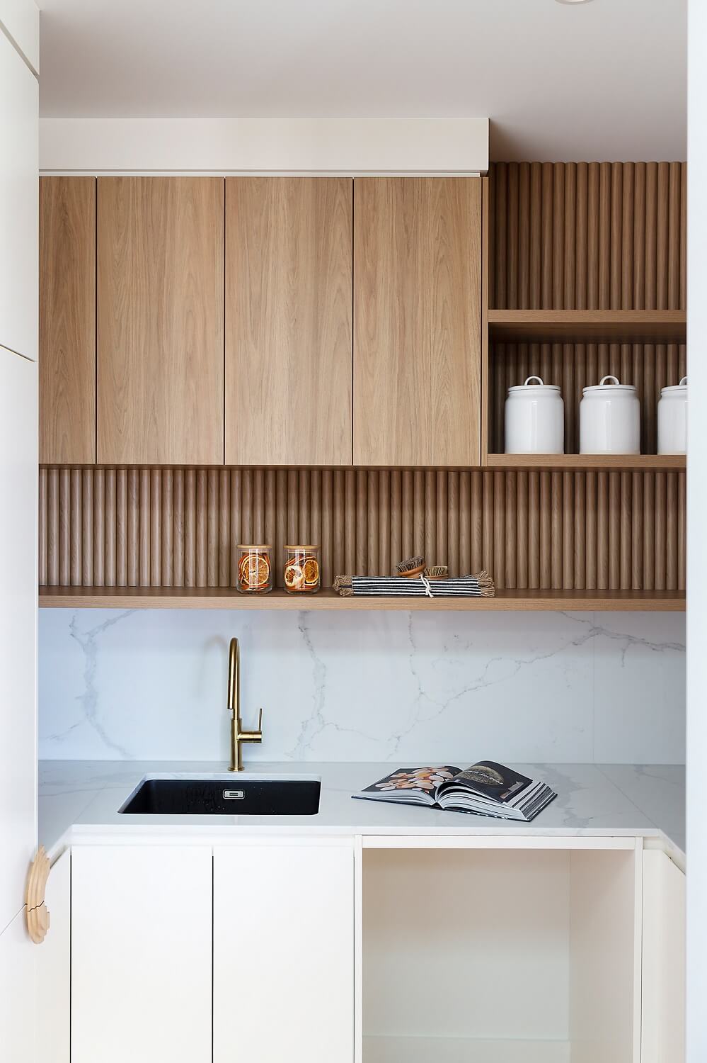 Tudawalli Place Chapman Residence - Archertec Interiors