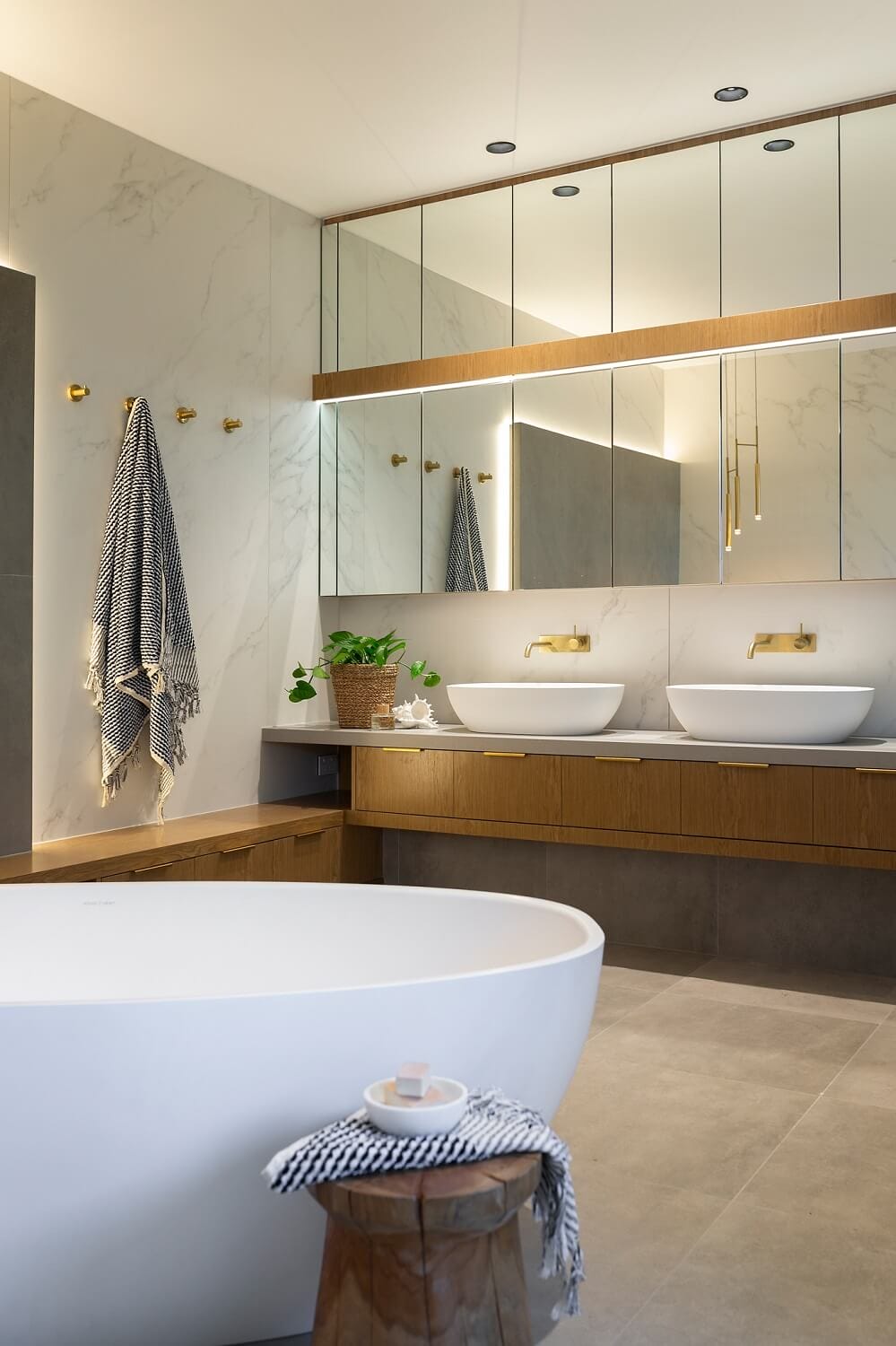 Wells Gardens Griffith Residence - Archertec Interiors